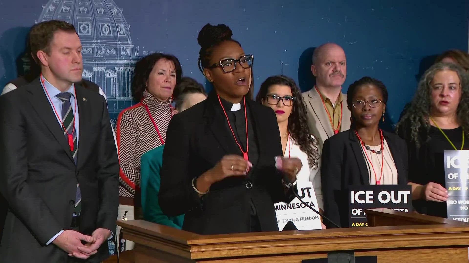 Oreo debuts first-of-its-kind color-changing cookies in collaboration ...