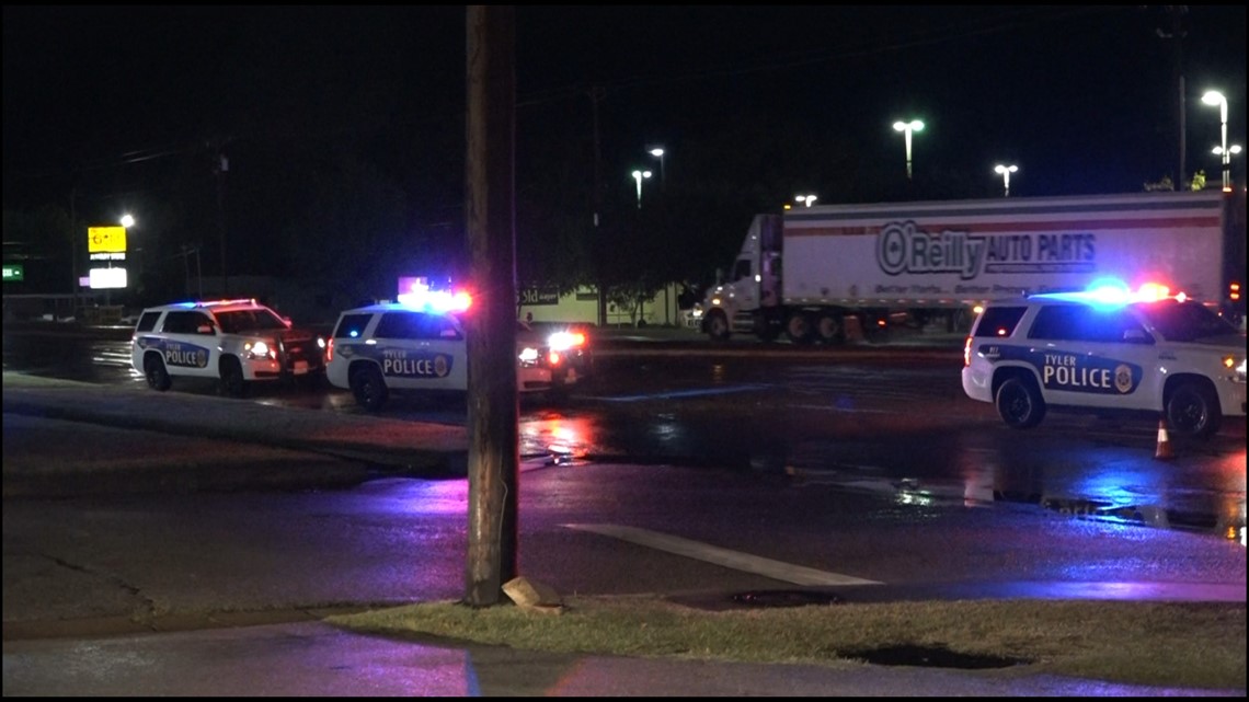 Pedestrian killed after crash involving car on Tyler highway | cbs19.tv