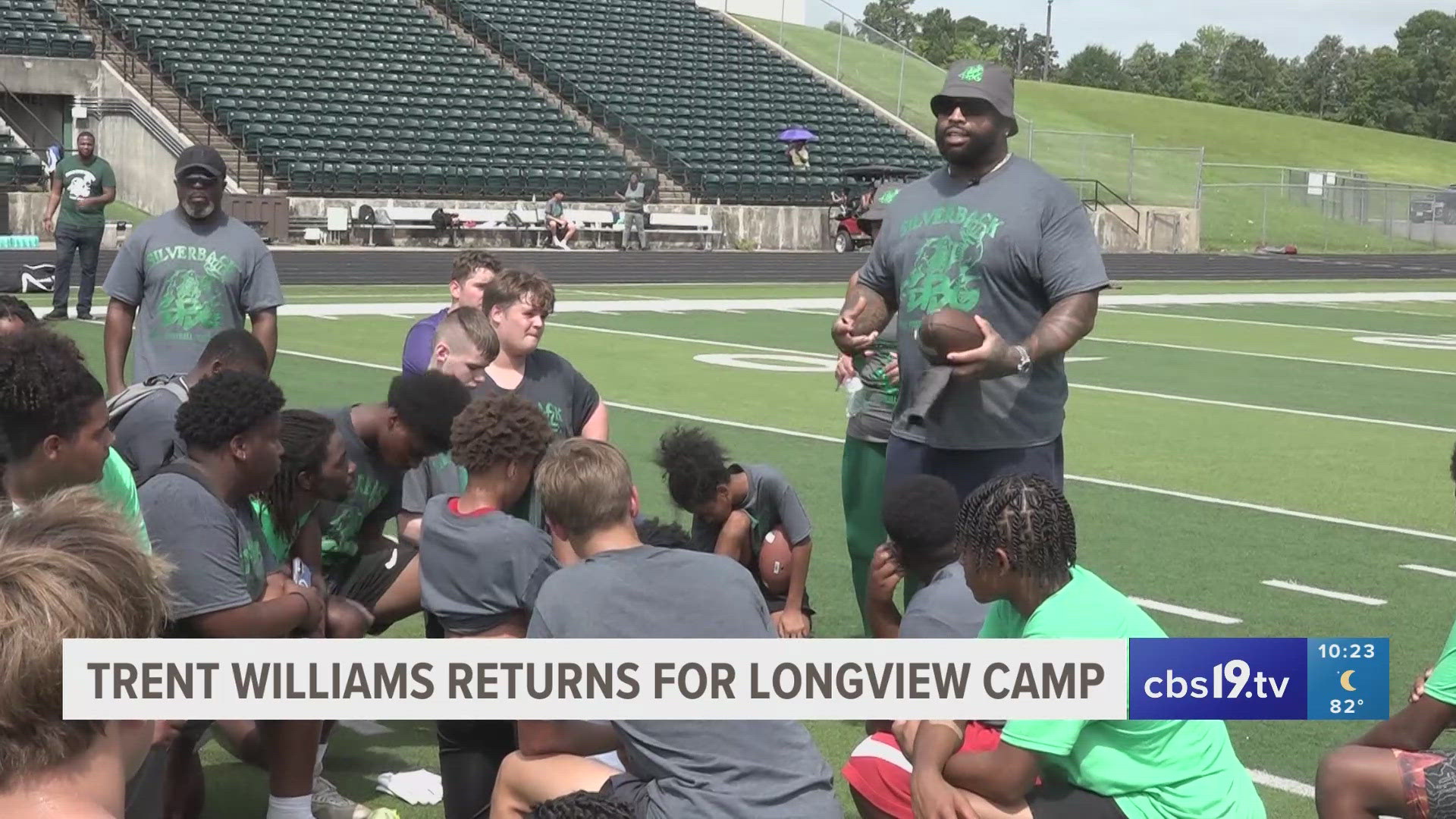 49ers' Trent Williams returns for annual Longview football camp | cbs19.tv