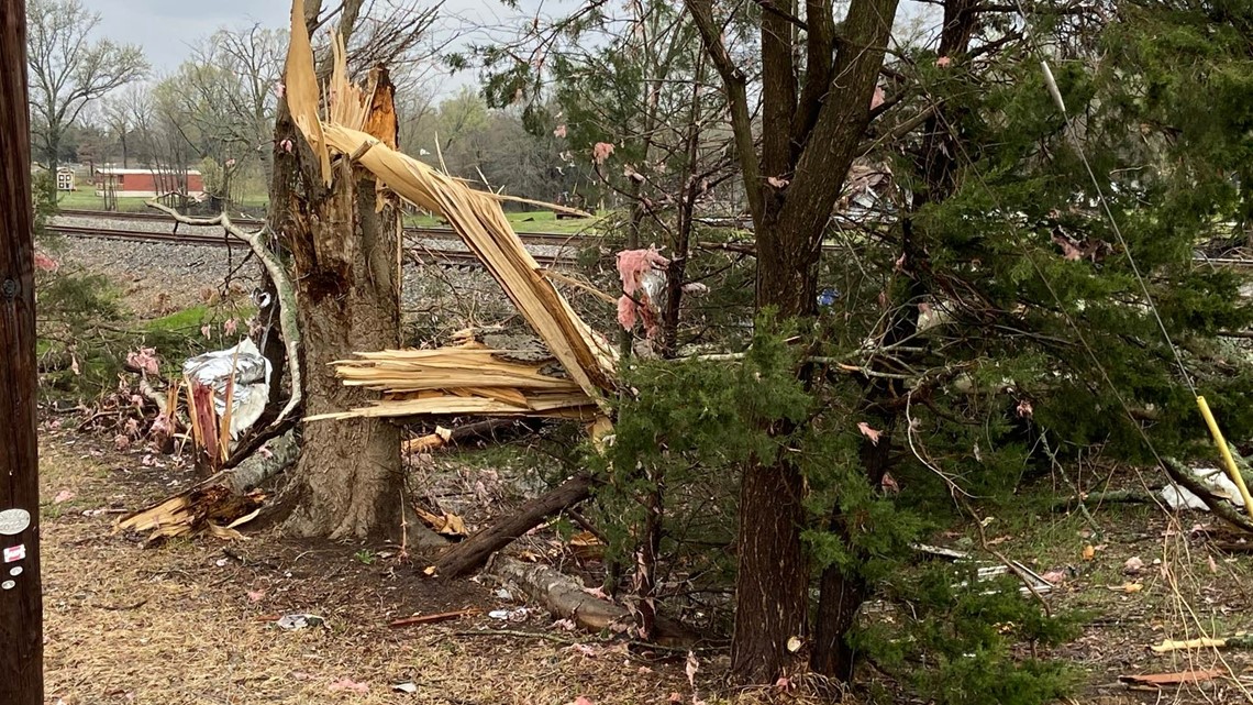 PHOTOS: Tornado damage in Pickton area of Hopkins County | cbs19.tv