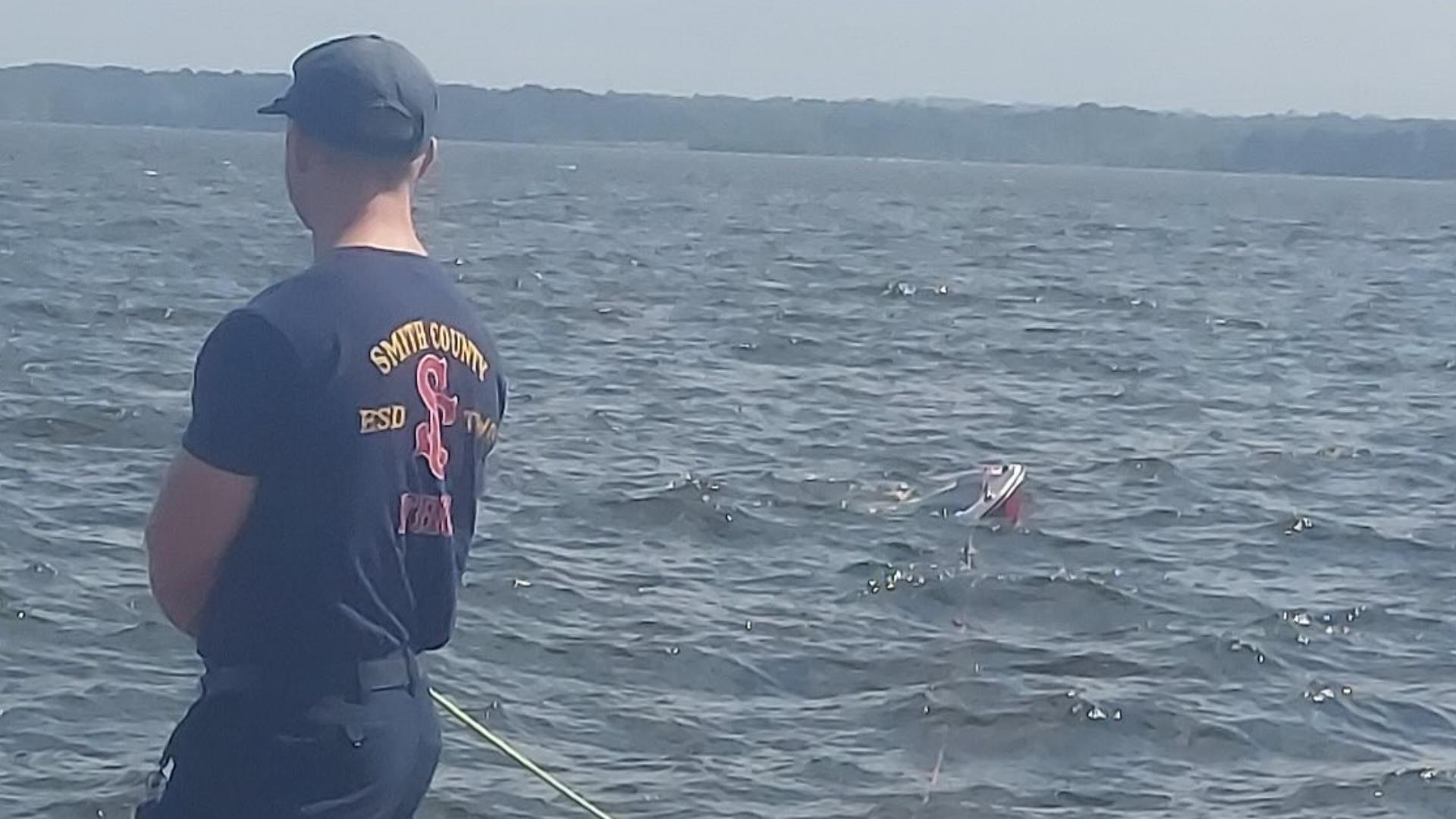 2 aboard sinking boat on Lake Palestine East uninjured, Smith County ...