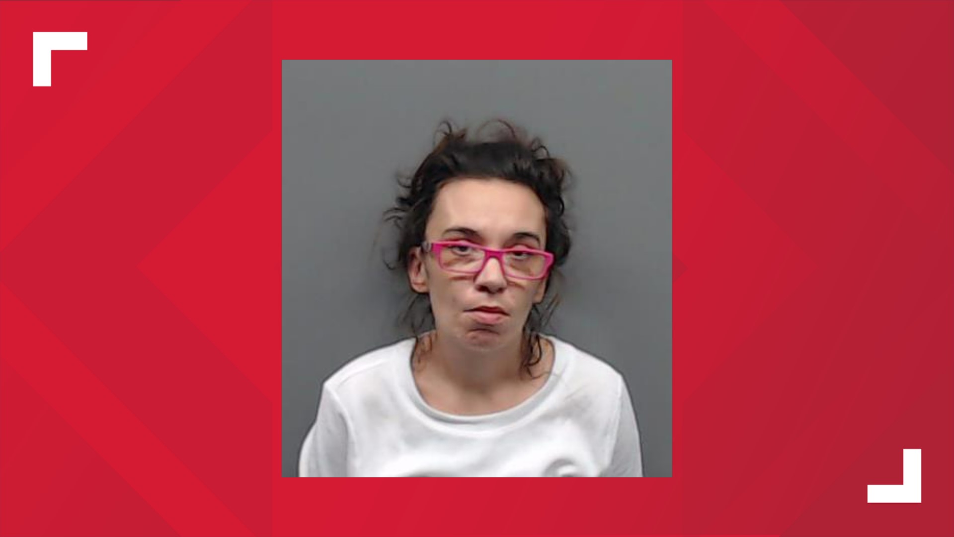 Police: East Texas woman drunk when she caused wrong-way crash | cbs19.tv