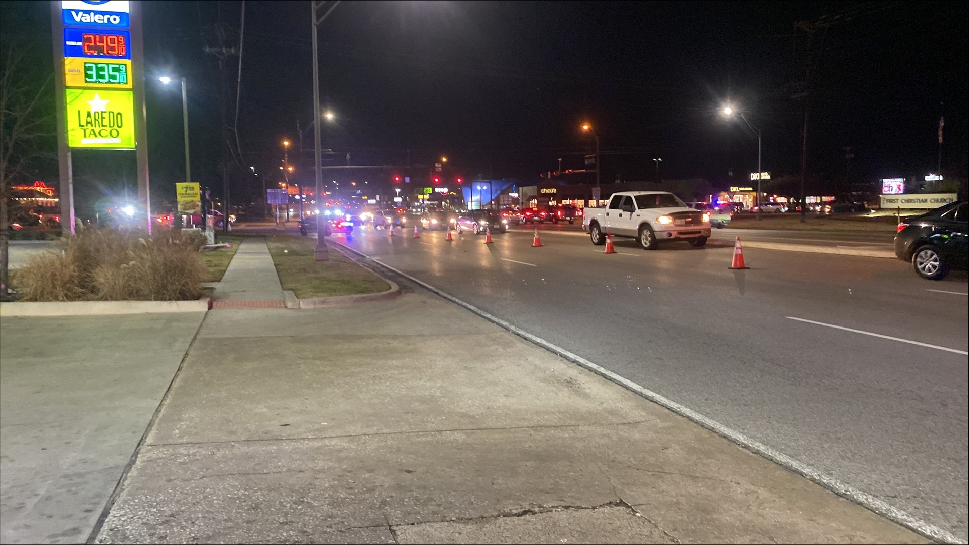 2 lanes on Loop 323 in Tyler closed after pedestrian crash | cbs19.tv