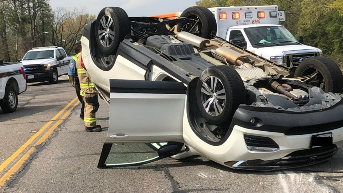 Tyler police responding to rollover crash | cbs19.tv