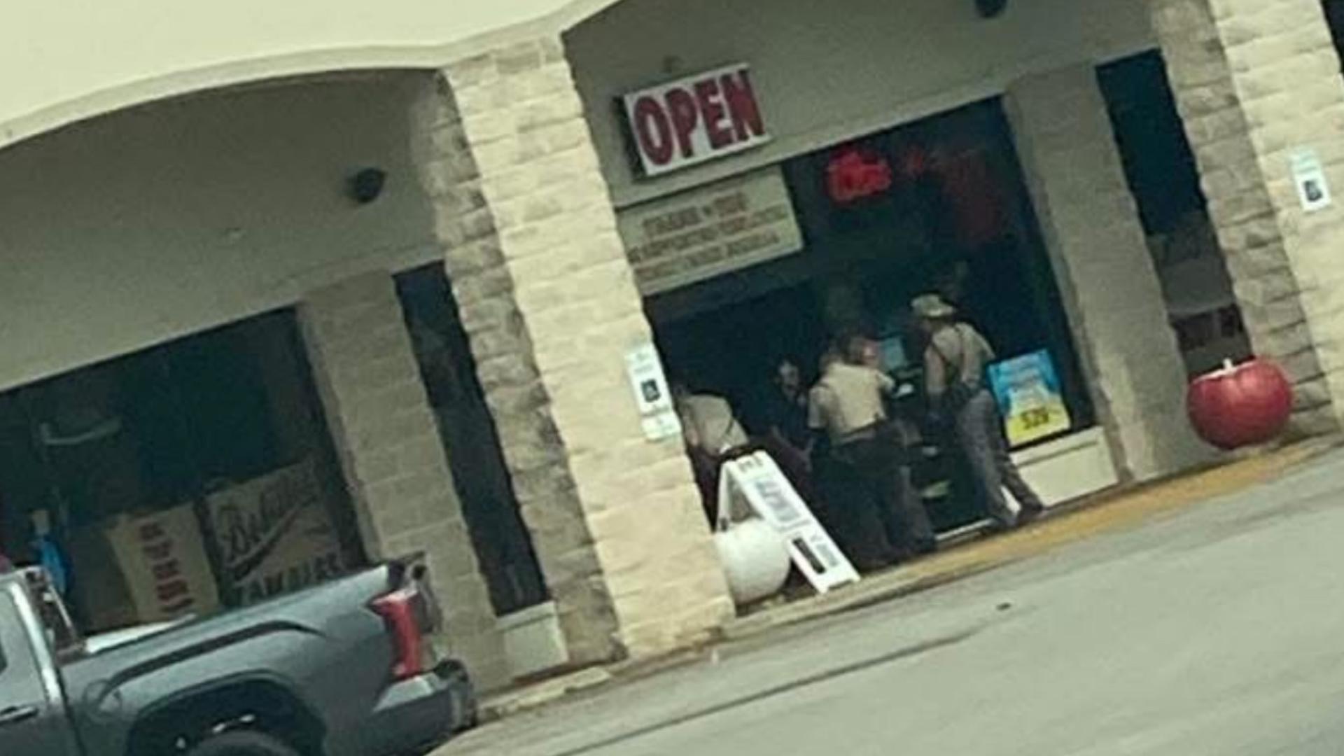 Police identify suspect arrested following standoff inside Jacksonville ...