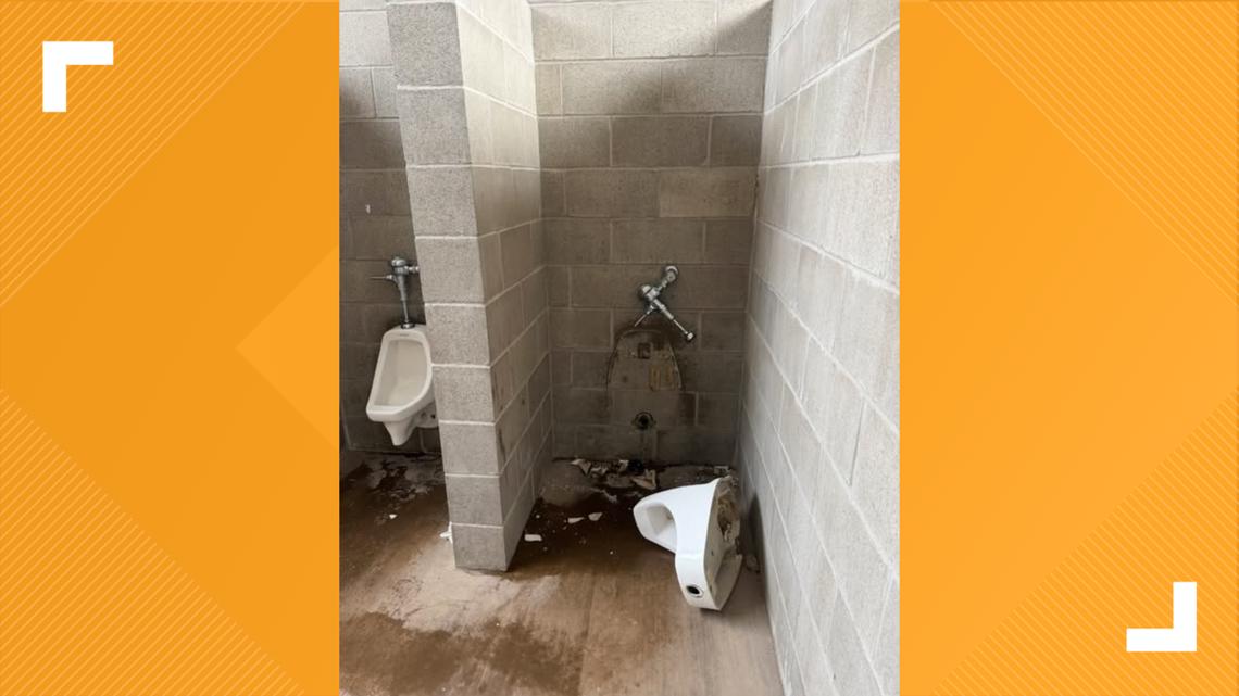 Three minors suspected of vandalizing restroom at Diboll Park | cbs19.tv