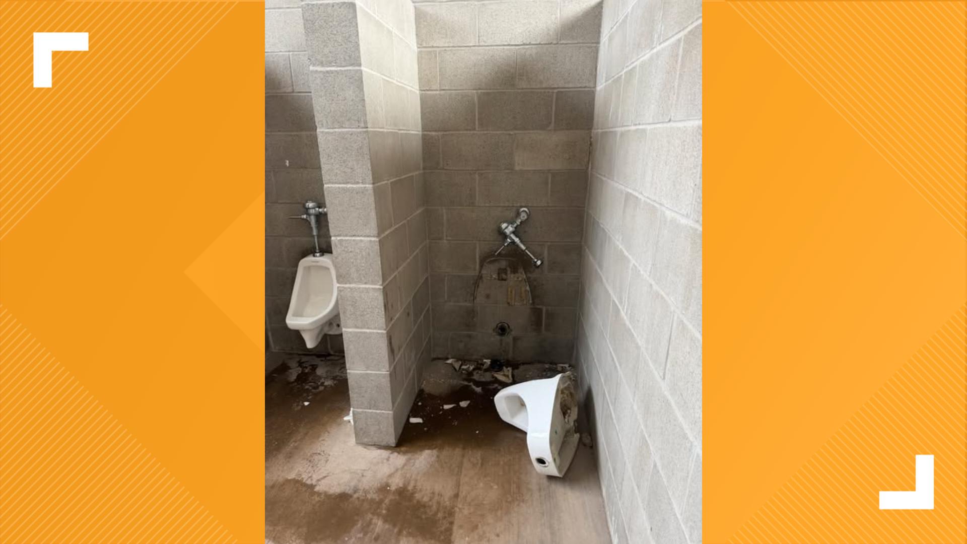 Three minors suspected of vandalizing restroom at Diboll Park | cbs19.tv