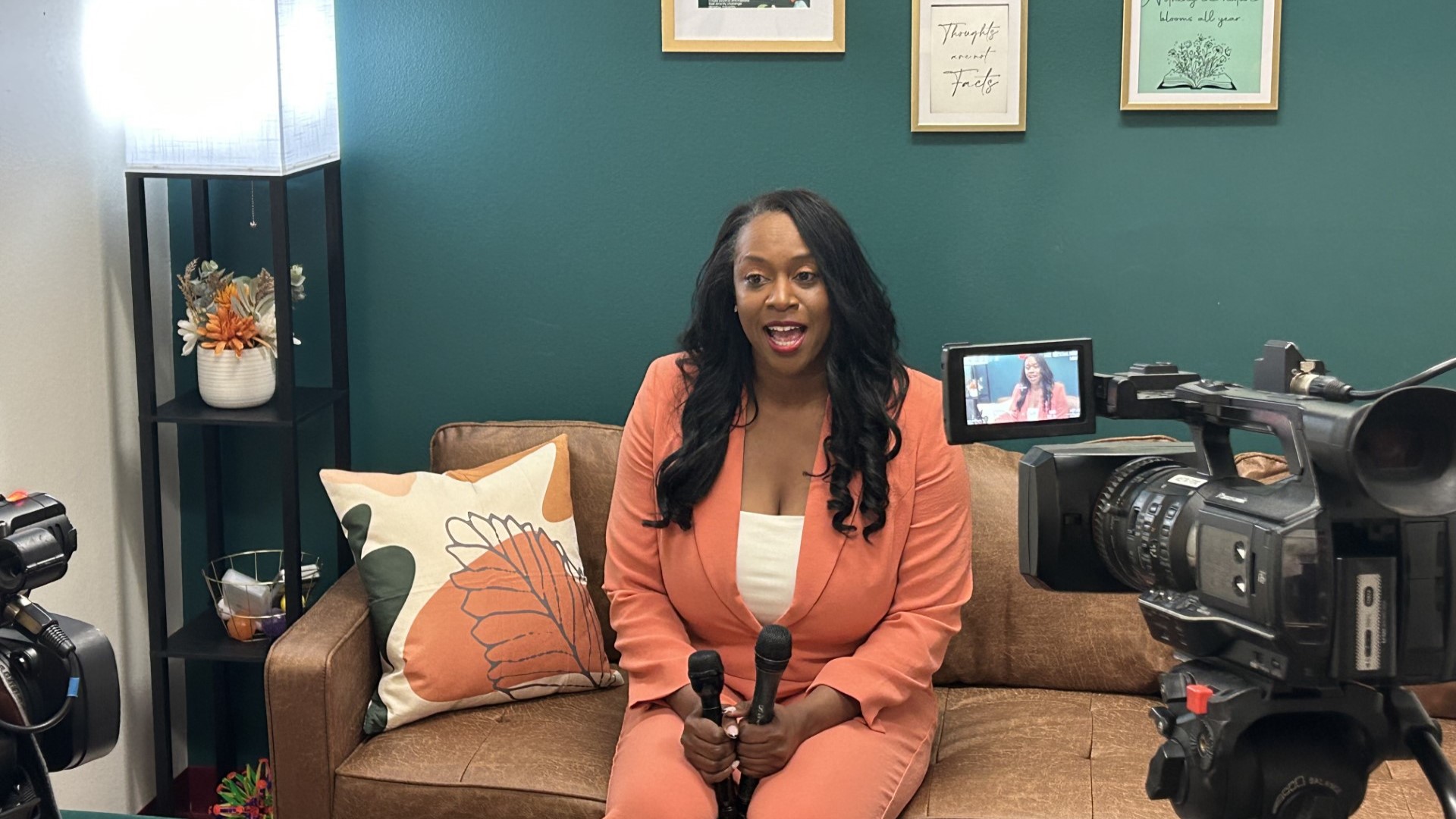 Longview ISD introduces calming room to Foster Middle School | cbs19.tv