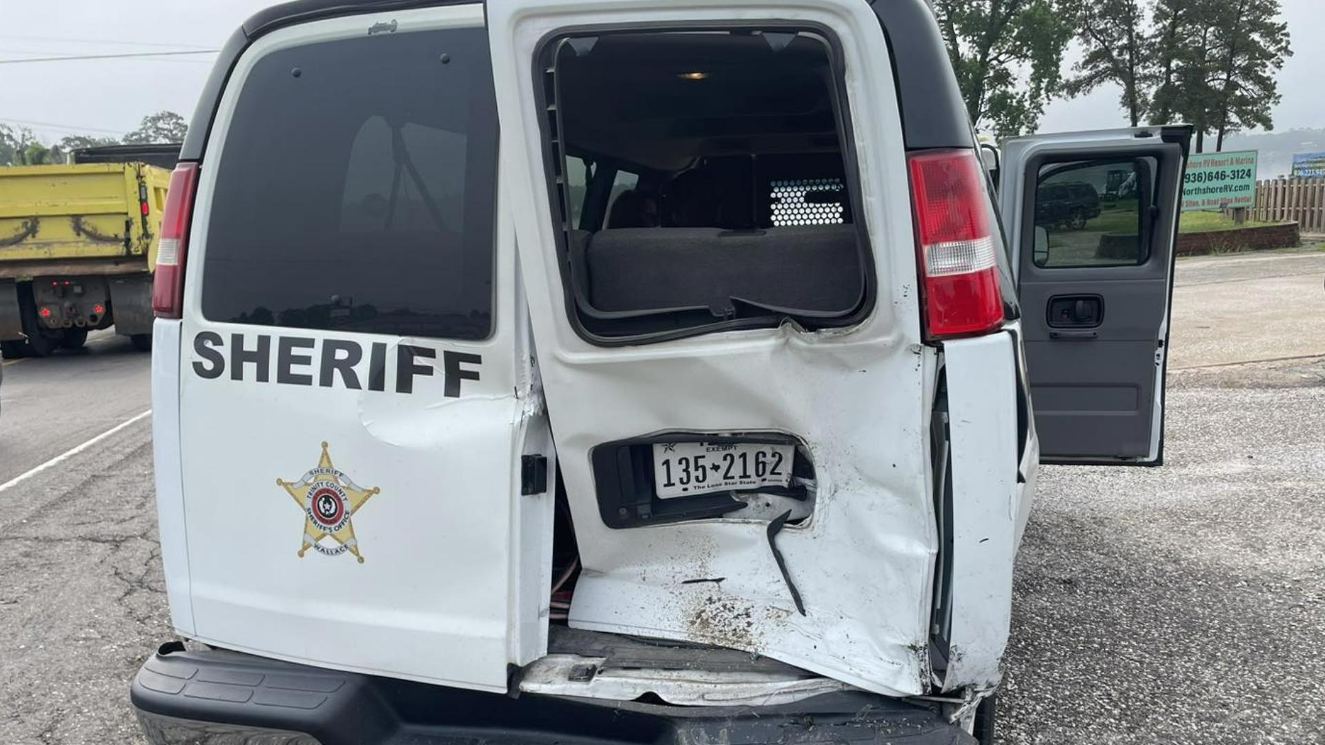 Trinity County Van Carrying Inmates Involved In Crash Cbs19 Tv