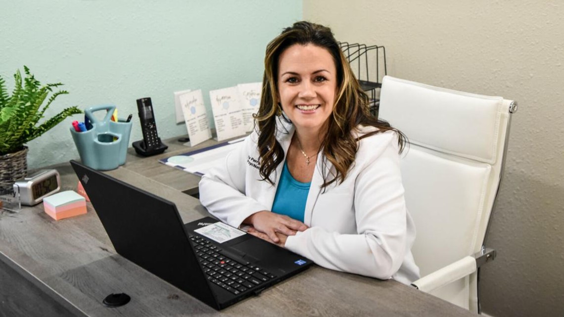 Jacksonville native opens new mental health clinic | cbs19.tv