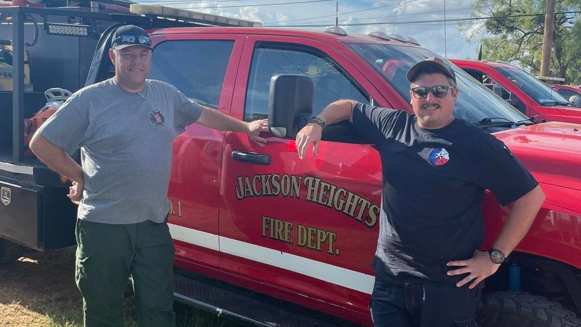 Smith County Firefighters deployed to assist with wildfires | cbs19.tv