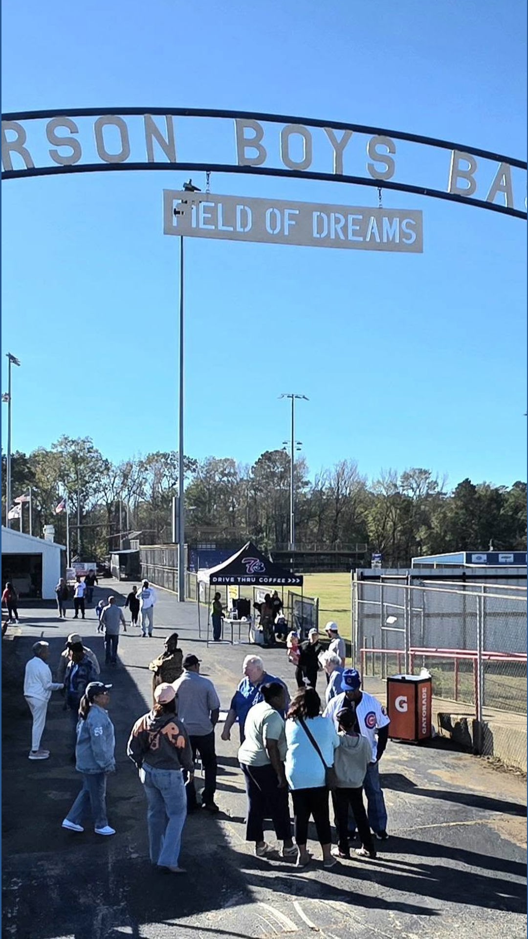 MLB coach, former professional player Gary Jones attends ribbon cutting ...