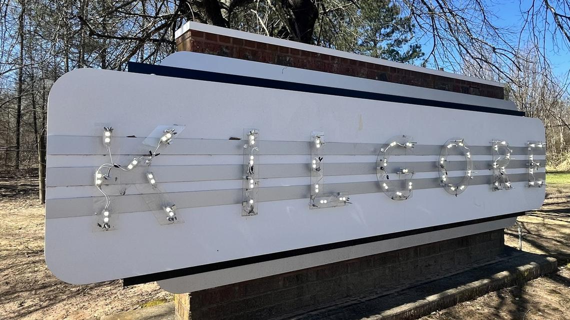 Kilgore looking for missing letters from city welcome sign | cbs19.tv