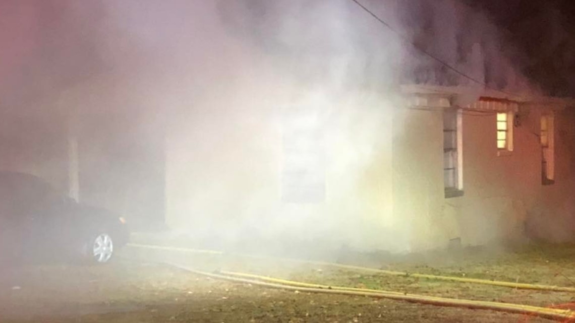 Fire dept. fighting fire in East Kilgore | cbs19.tv