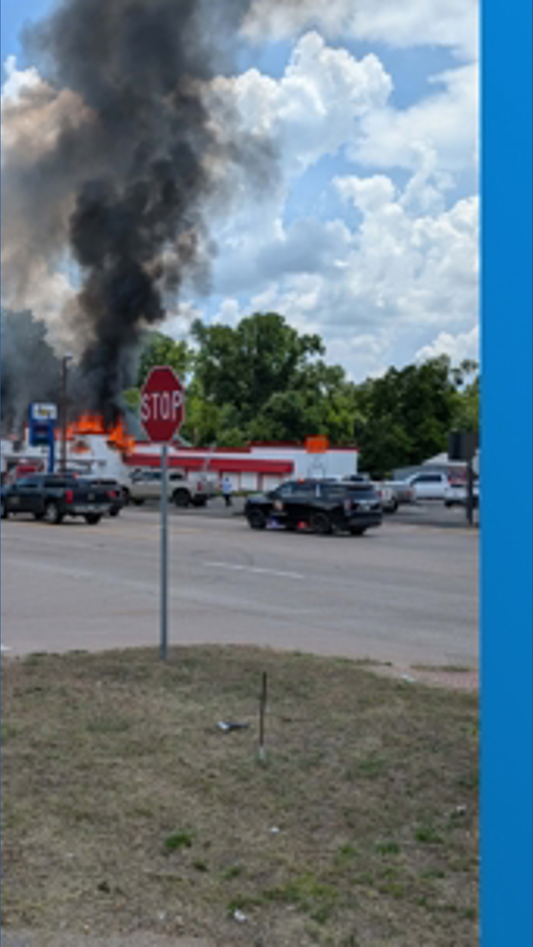 Crews battle fire at Sunoco gas station in Frankston | cbs19.tv