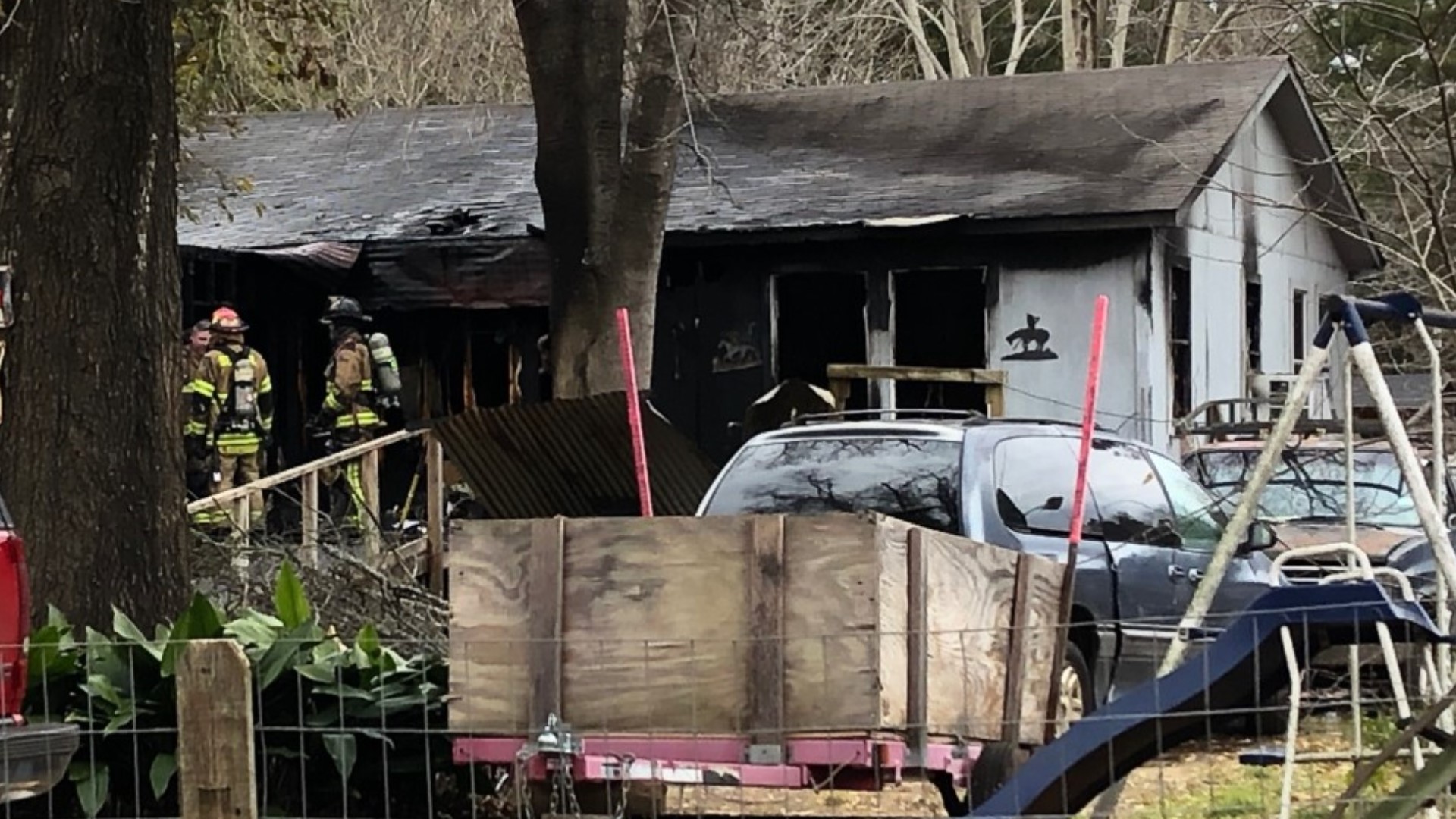 Lindale-area house fire causes injuries, expected to recover | cbs19.tv