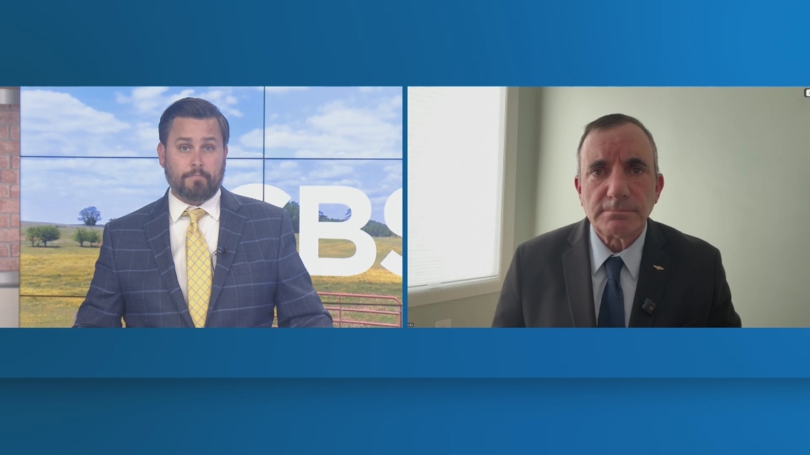 Retired FBI agent says federal charges may point to larger ...