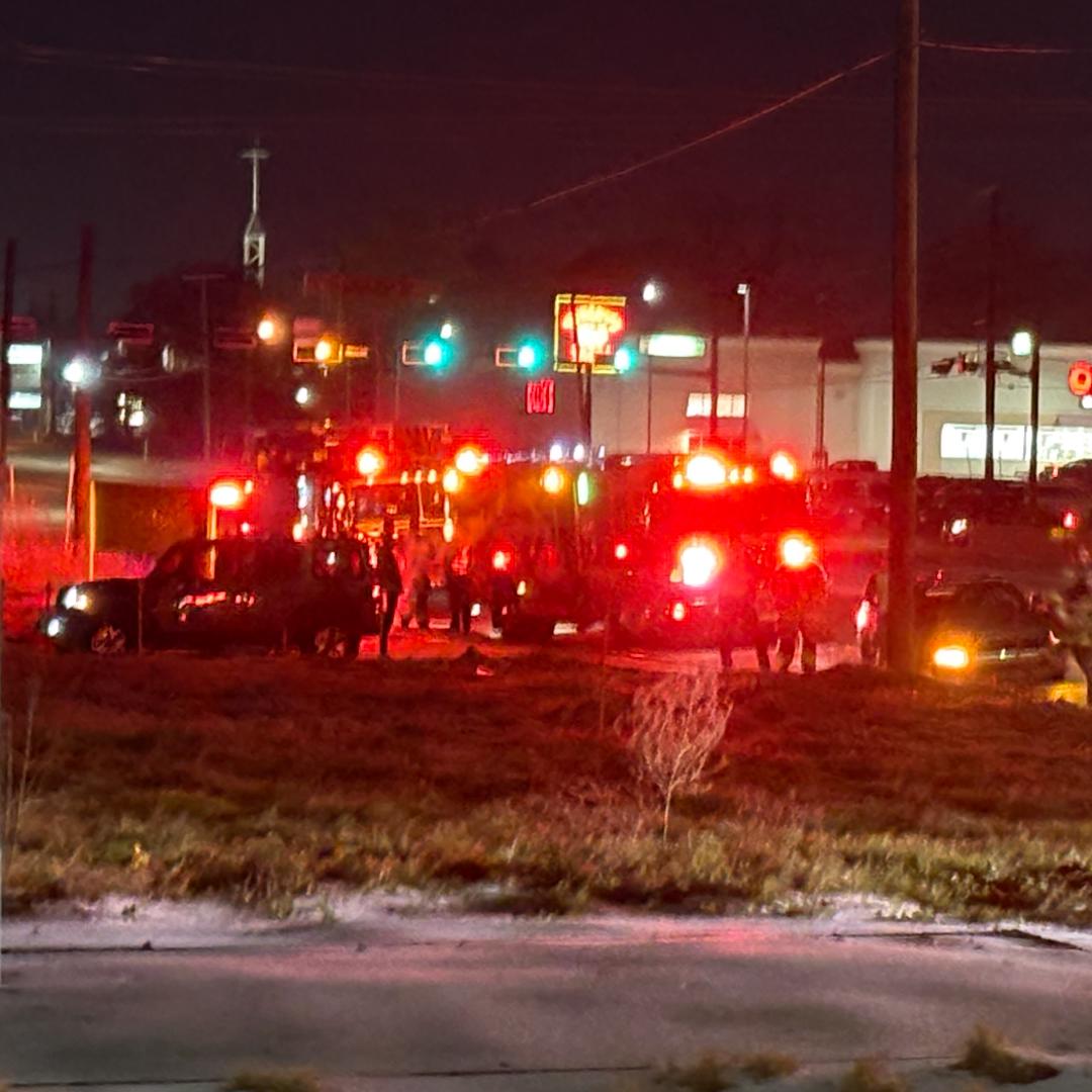 Major crash occurs at Donnybrook and ESE Loop 323 in Tyler | cbs19.tv