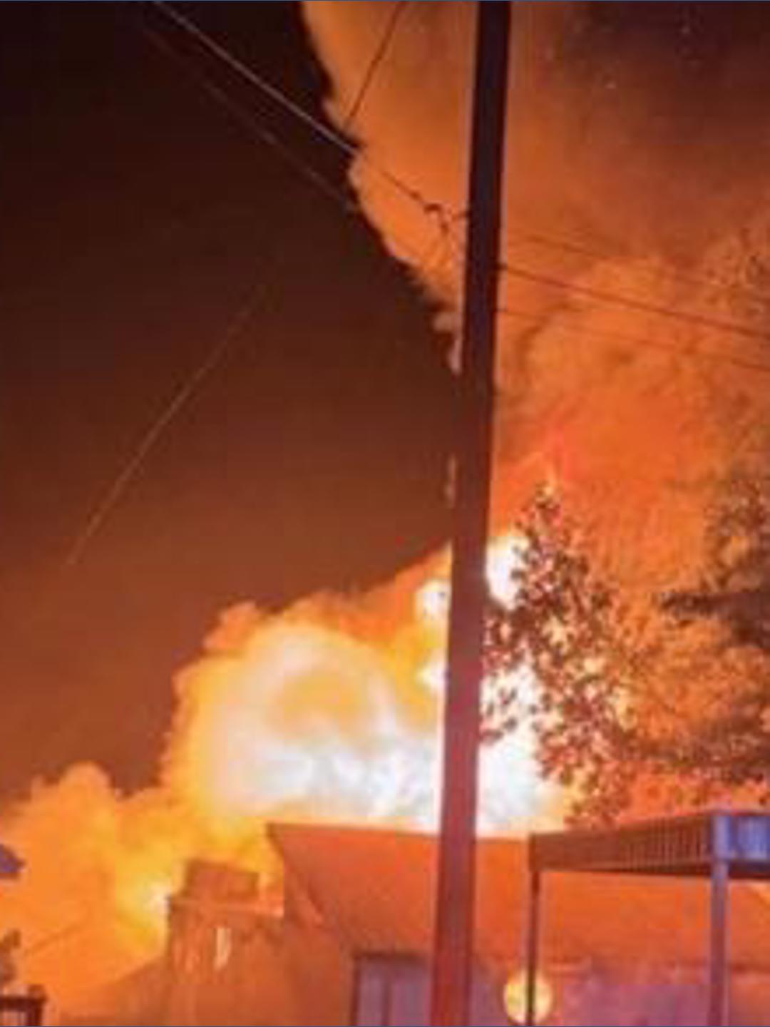 Overnight fire destroys house on Lake Jacksonville; investigation ...