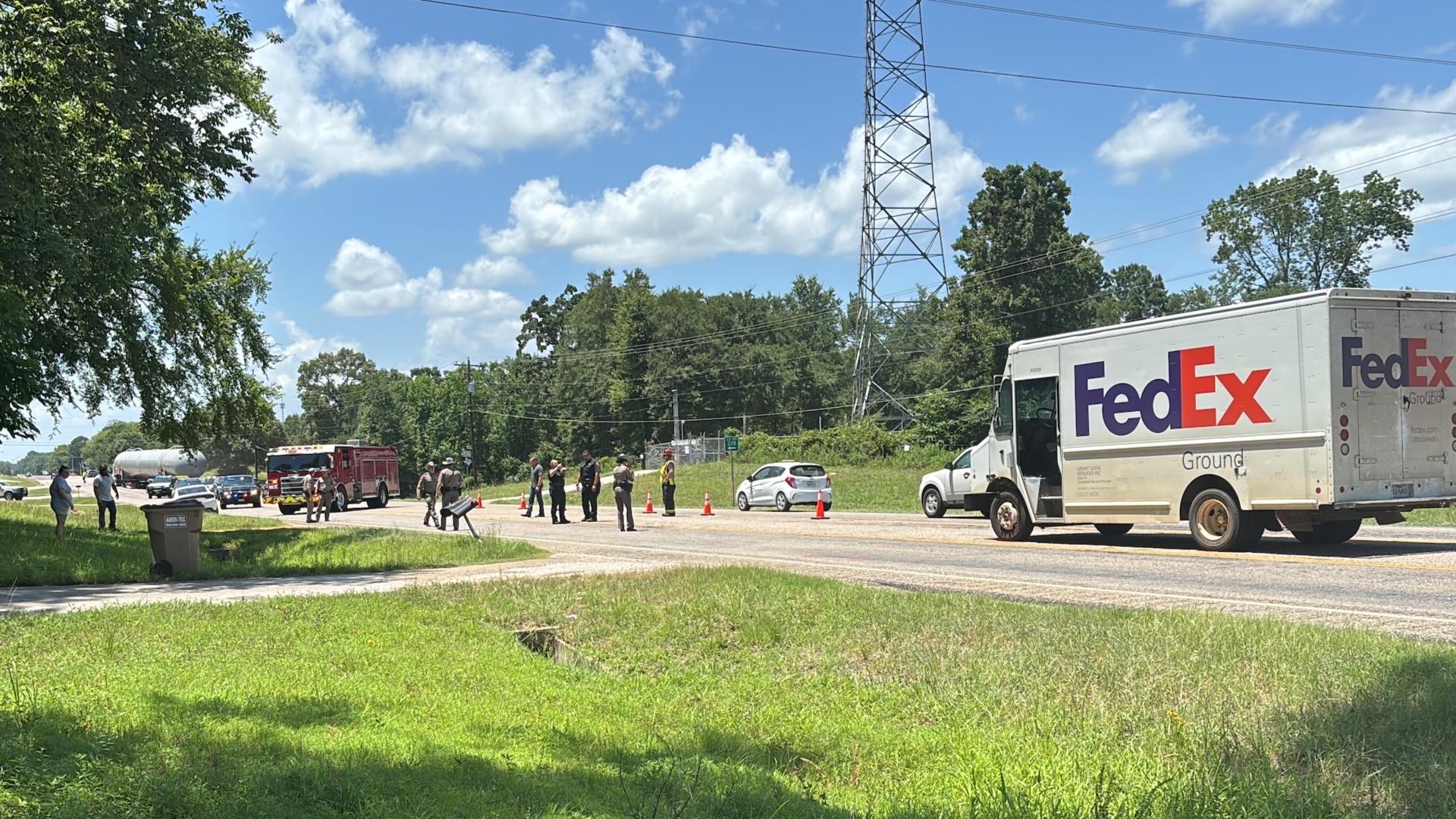 Family identifies FedEx driver who died after getting hit by vehicle ...