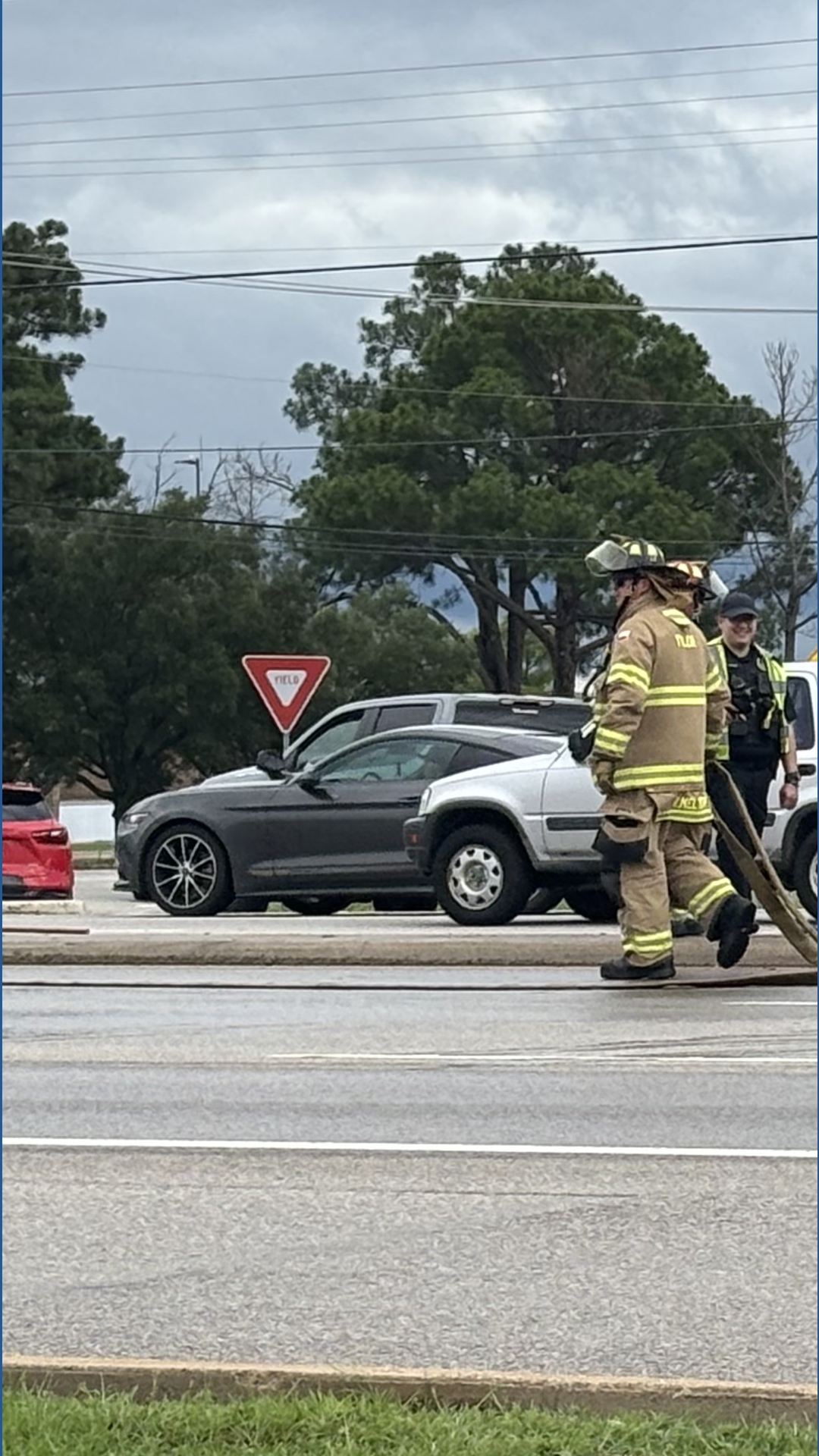 Tyler fire crews respond to vehicle fire on Loop 323 | cbs19.tv
