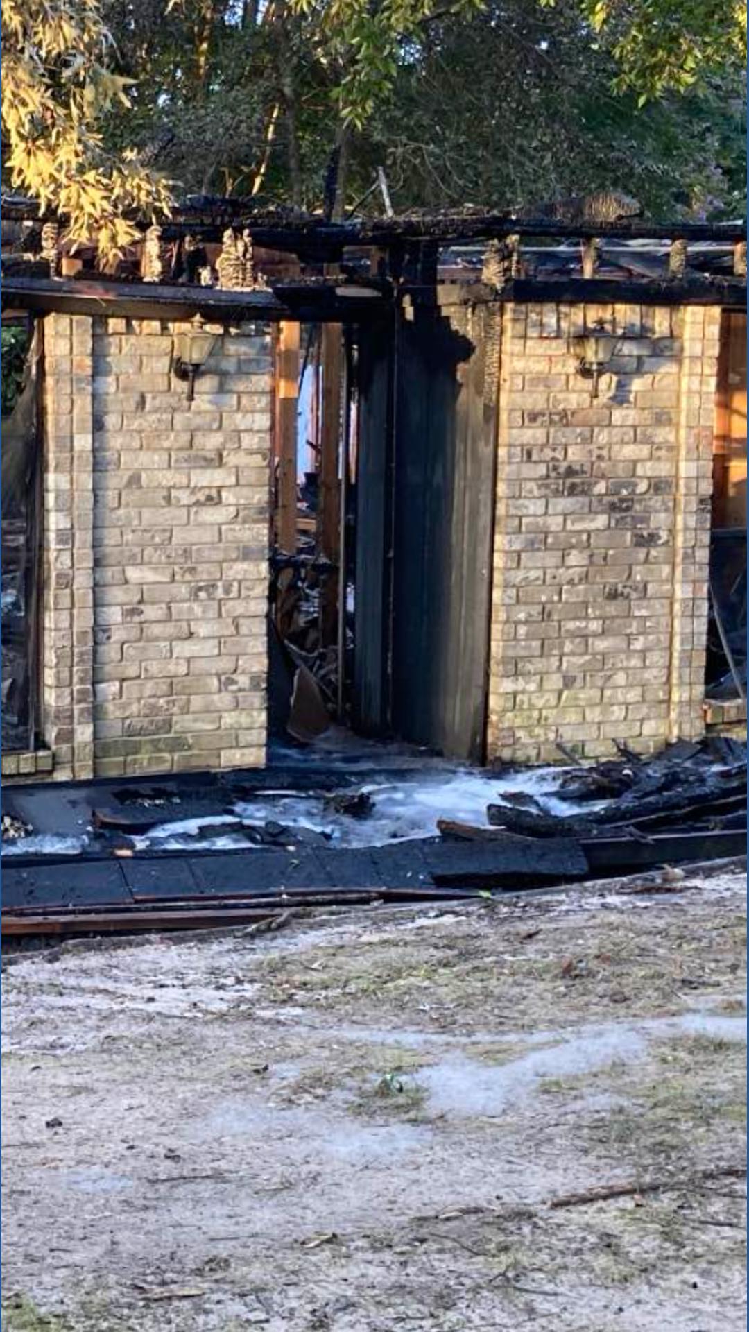 1 dead in overnight Smith County house fire | cbs19.tv