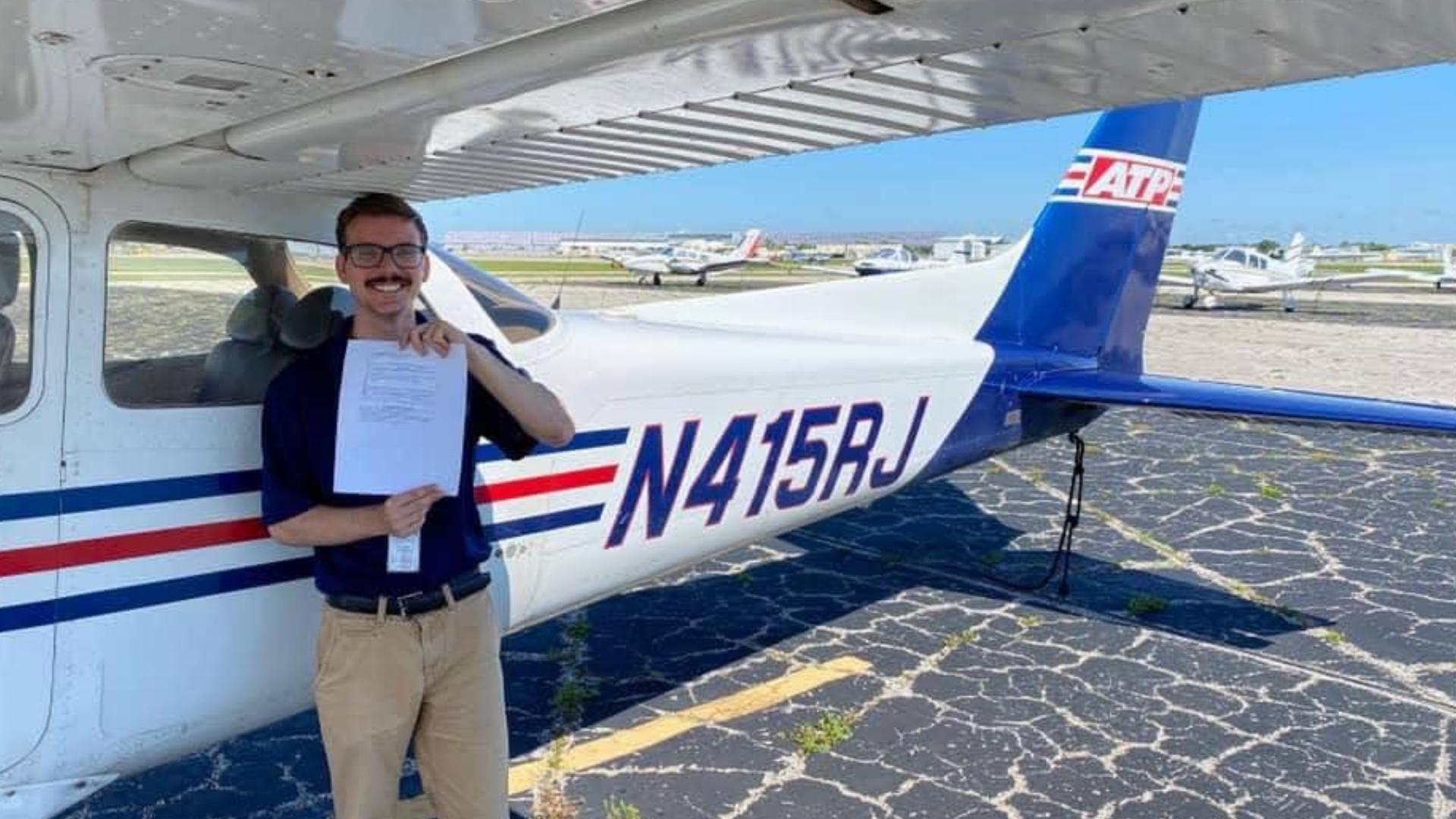 DC plane crash: Passengers feared killed in crash identified | cbs19.tv