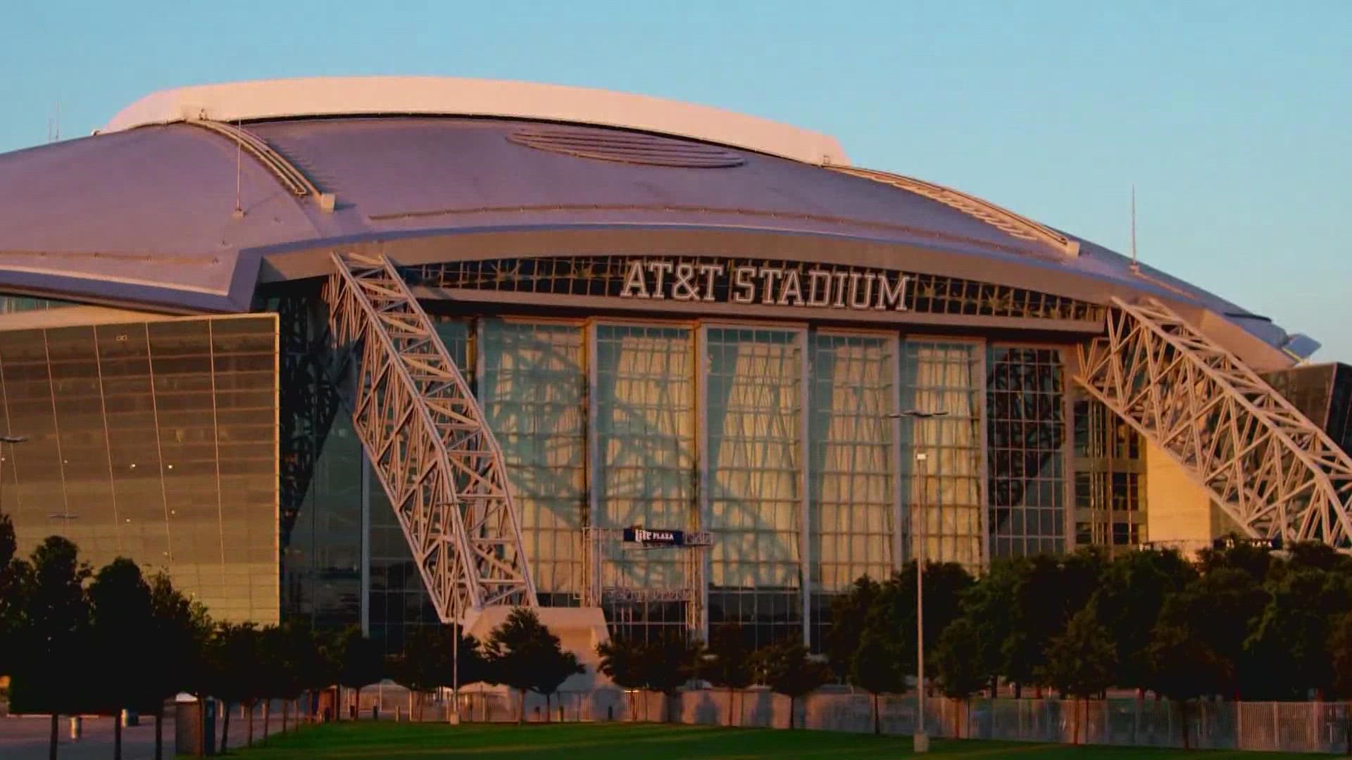 Under The Lights | High School Football | Tyler, Texas | cbs19.tv