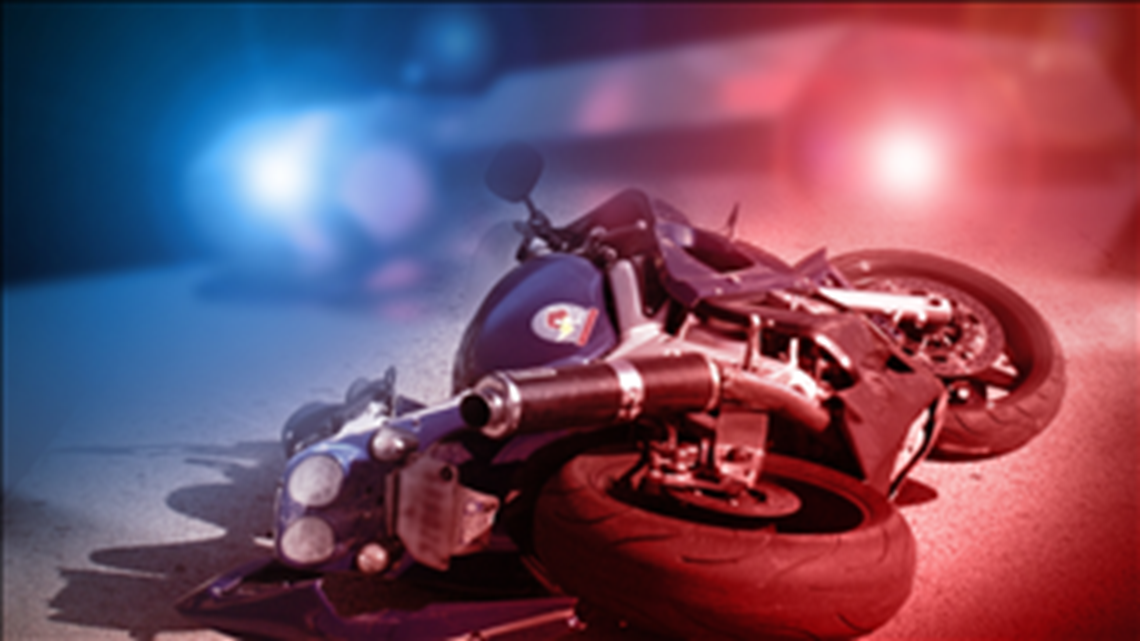 Crews administer CPR to victim in major motorcycle crash in Smith ...